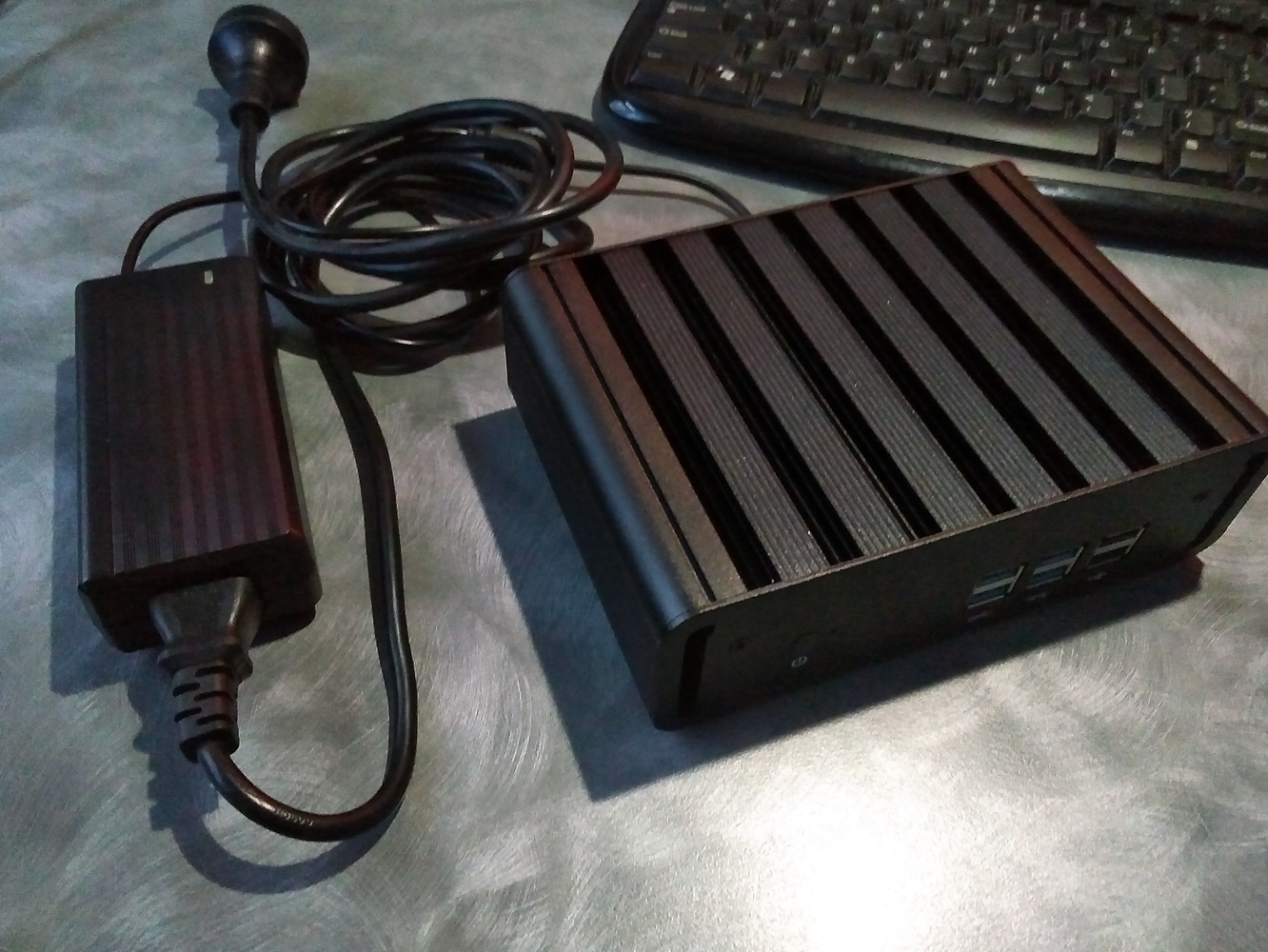 SOLD: Australia - sonicTransporter Intel i5 - Fanless Headless Music ...