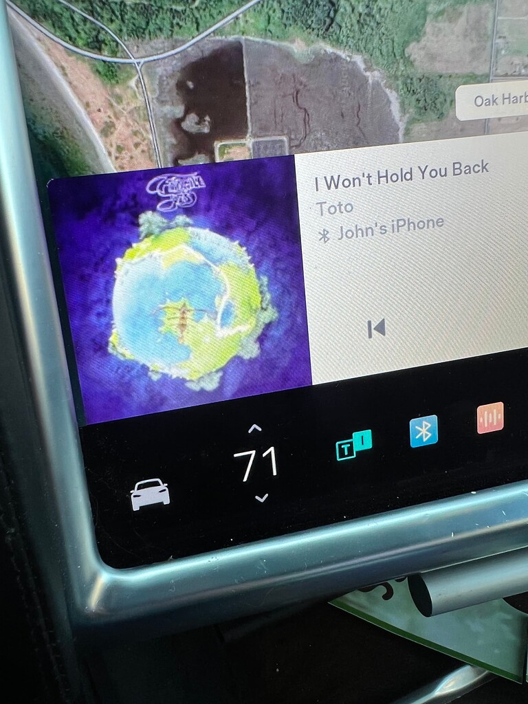 ARC album art lags playback by one track on in-car display - ARC - Roon ...
